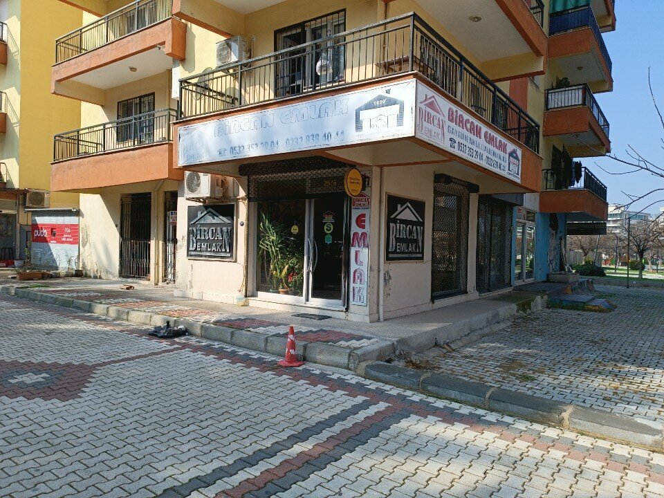 Emlak ofisi Bircan Emlak, İzmir, foto