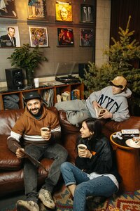 Surf Coffee X Tumanyan (Nalbandyan Street No:98), kahve dükkanları  Erivan'dan