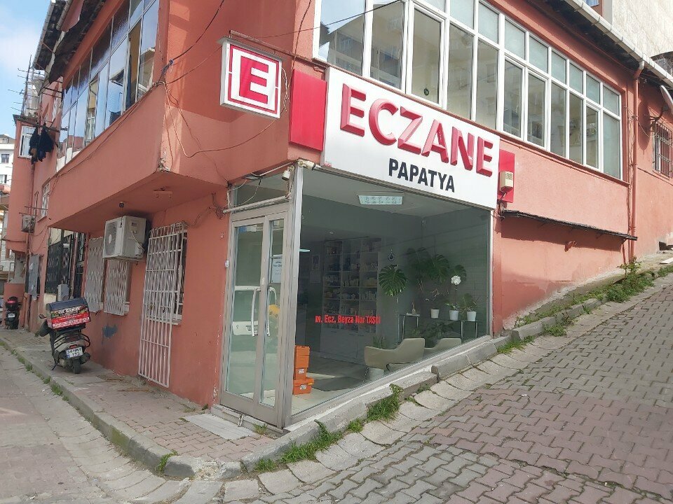 Eczaneler Papatya Eczanesi, İstanbul, foto