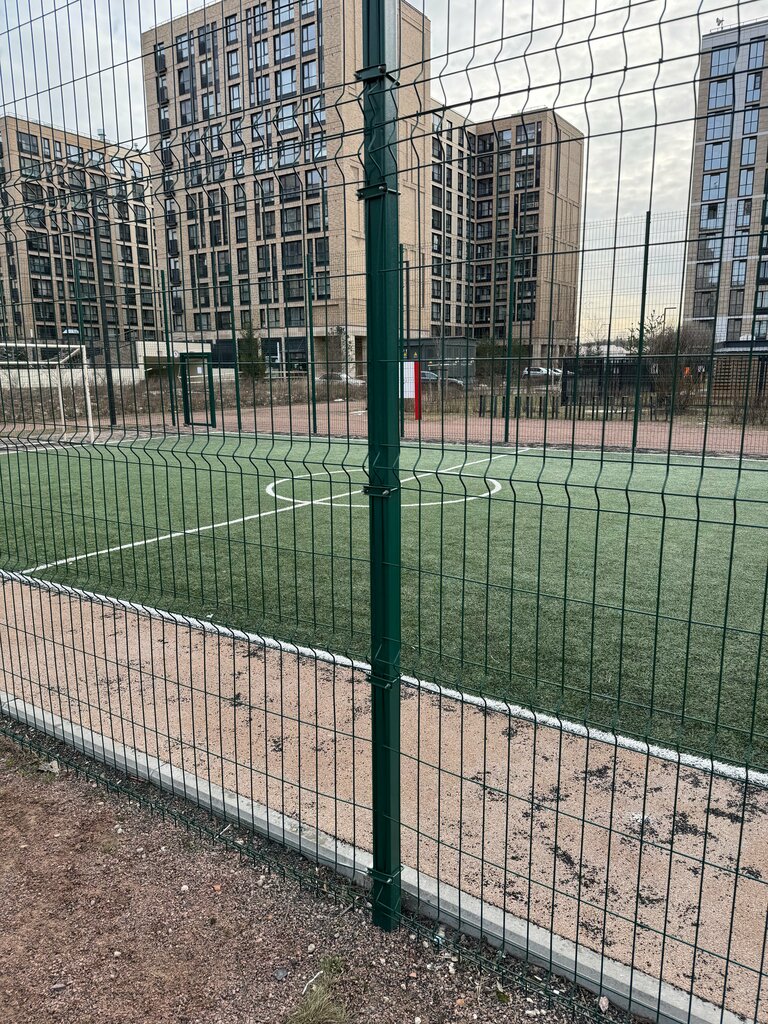 Spor alanı Футбольная площадка, Saint‑Petersburg, foto