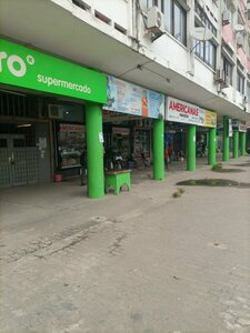 InLÍNGUAS Centro De Línguas, Traduções & Vistos (Luanda, Avenida Comandante Valódia), otel  Loanda'dan