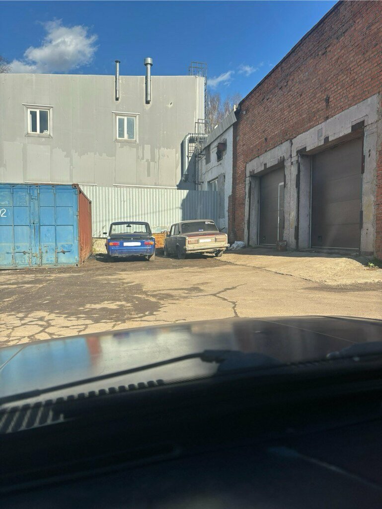 Otomobil servisi Gniluha Customs, Tula, foto