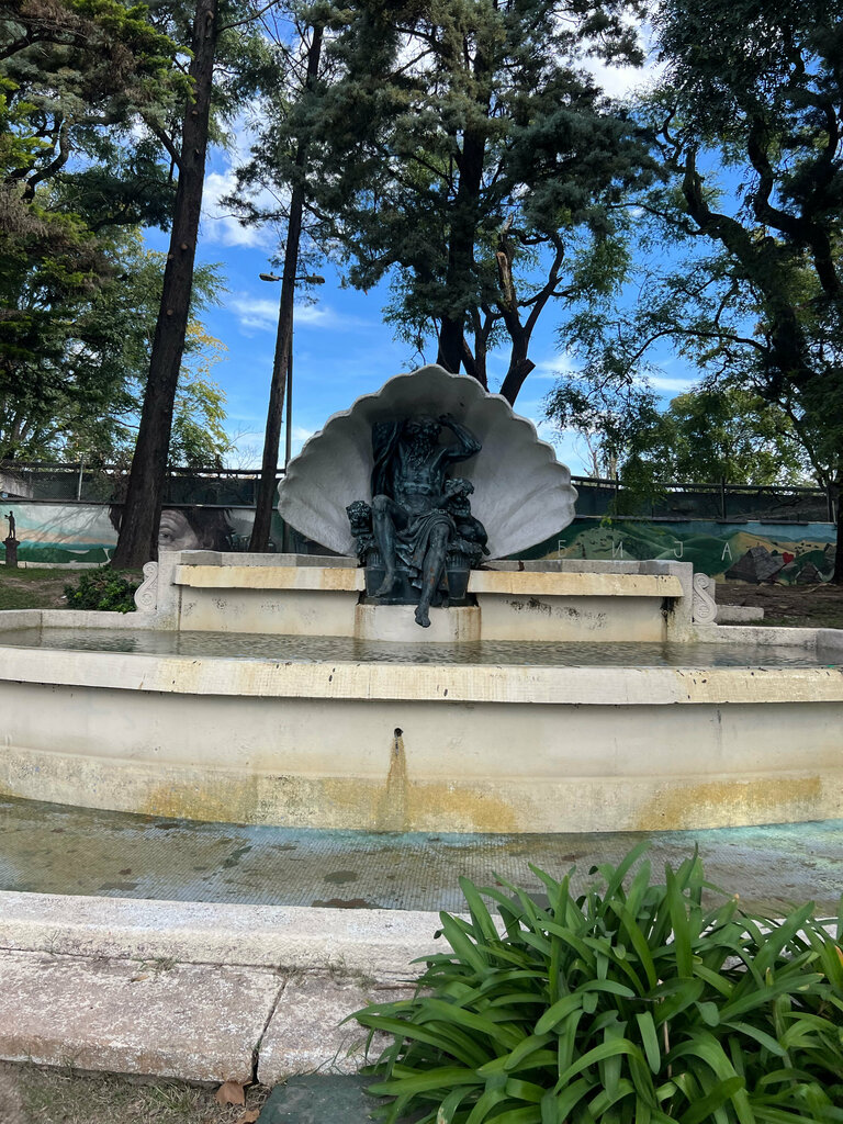 Kültür ve eğlence parkları Plaza República de Serbia, Buenos Aires, foto