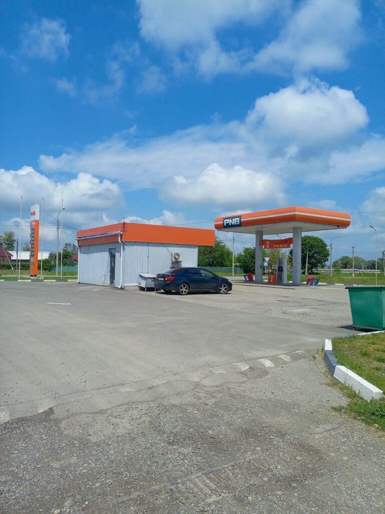 Benzin istasyonu Дельта-нефть, Krasnodarski krayı, foto