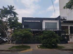 Starbucks (Valle del Cauca, Municipio de Santiago de Cali, Avenida 9, 13-76), bar  Cali'den