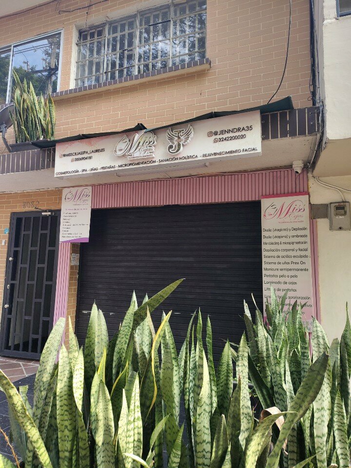 Güzellik salonu Mis cejas, Medellin, foto