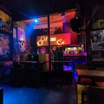 Dinozor Bar (İzmir, Konak, Alsancak Mah., 1469 Sok., 86), bar  İzmir'den