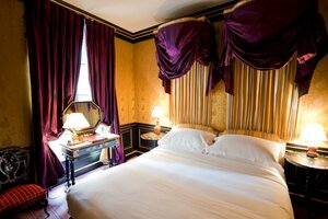 L'Hotel (Rue des Beaux Arts No:13, 6e Arrondissement), otel  Paris'ten