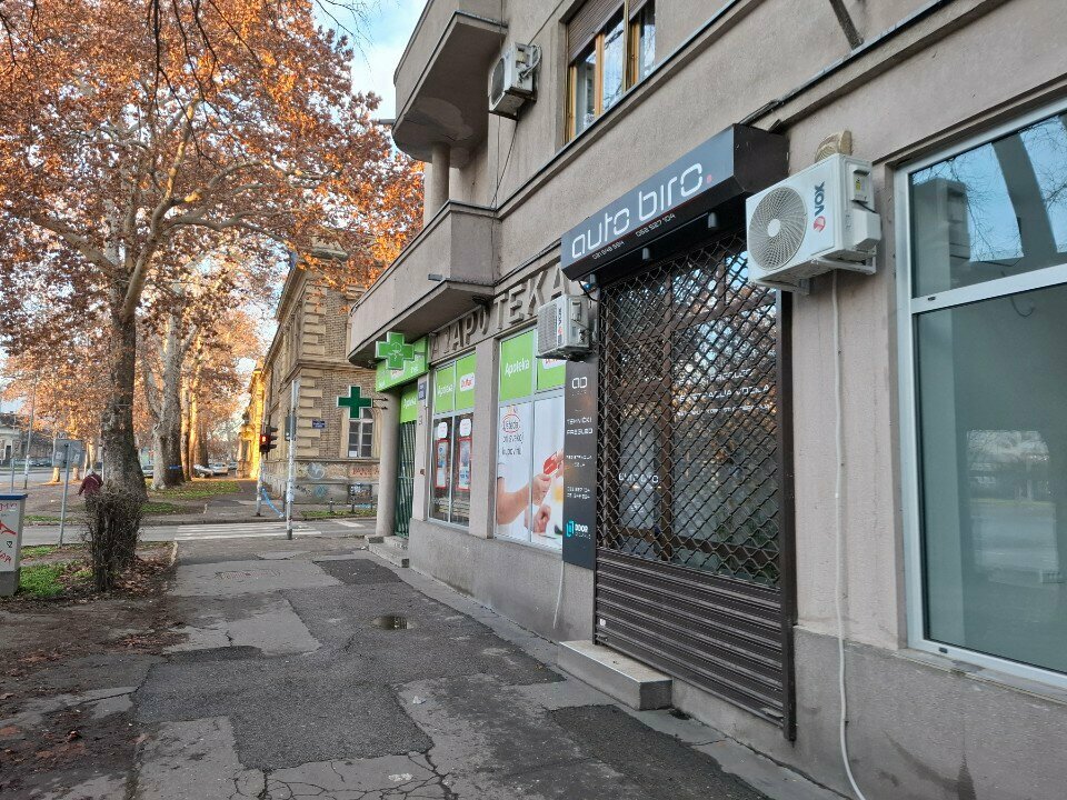 Otomobil satış galerileri Auto Biro, Novi Sad, foto