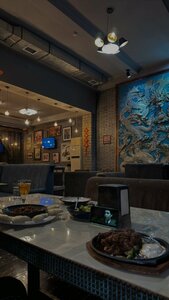 Turandot (Elshibek Batyr kóshesi No:80), restoran  Çimkent'ten (Şımkent'ten)