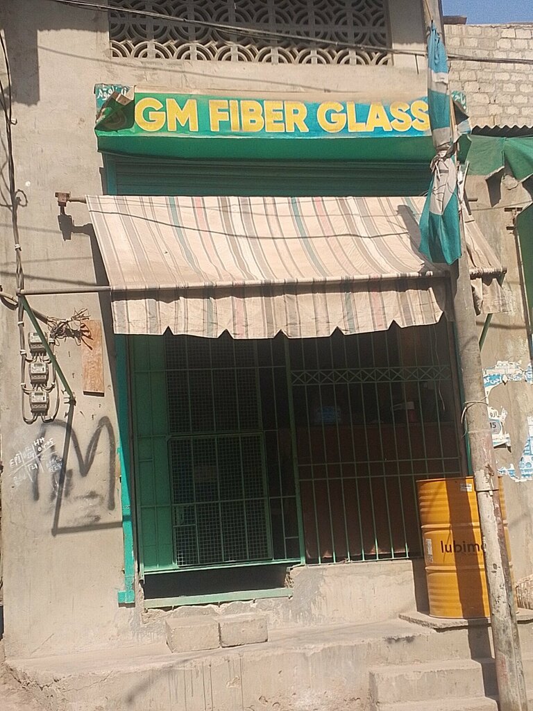 Otomobil camları G. M Fiber Glass, Karaçi, foto