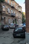 Old Tbilisi Apart-Hotel (Gia Abesadzis Street No:13), otel  Tiflis'ten