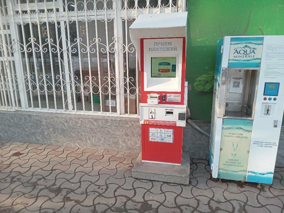 Ödeme terminali Qiwi, Almatı, foto