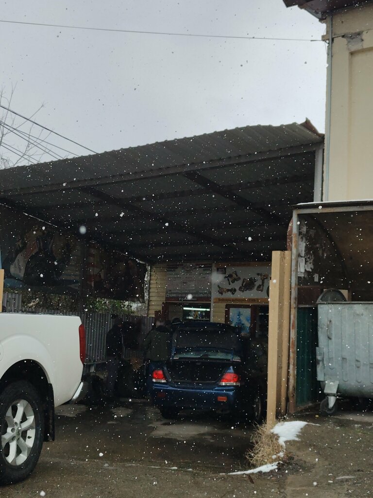 Oto lastik tamiri Шиномонтаж, Soçi, foto
