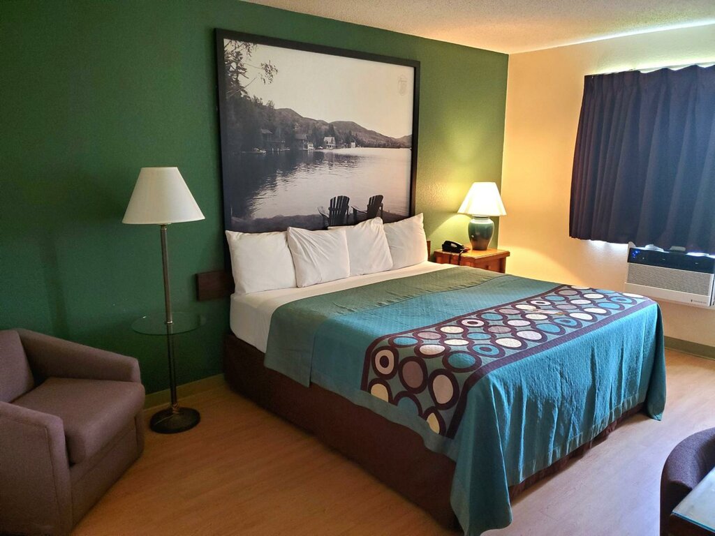 Otel Super 8 by Wyndham Ticonderoga, New York Eyaleti, foto