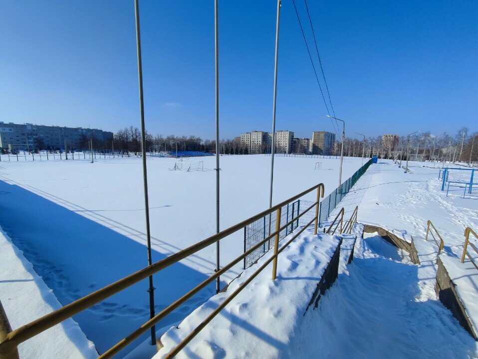 Stadyum Стадион УлГТУ, Ulyanovsk, foto