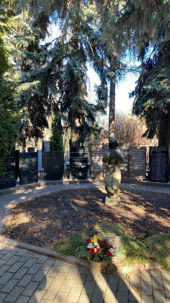 Anıt, heykel Жертвам политических репрессий 1945 - 1953, Moskova, foto