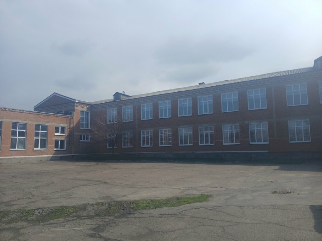 Ortaokul Первомайская средняя общеобразовательная школа, Rostovskaya oblastı, foto
