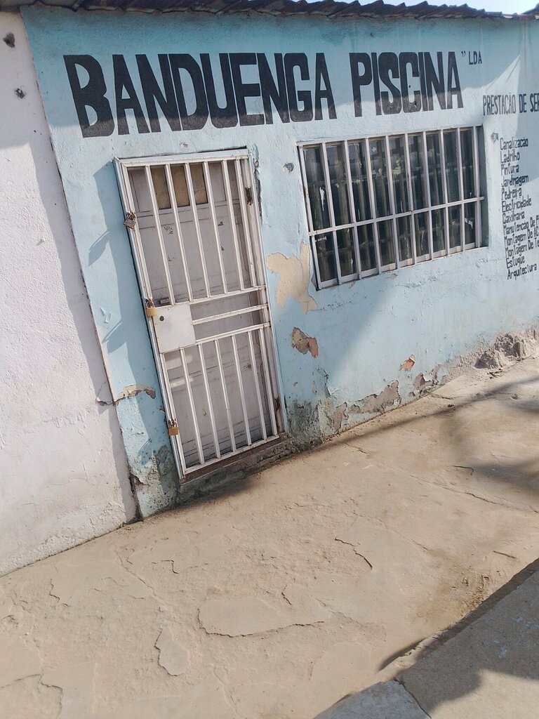 Yüzme havuzları Banduenga piscina, Loanda, foto