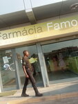 Farmácia famorosa (Luanda Province, Municipality of Talatona, Simione II), eczaneler  Loanda'dan