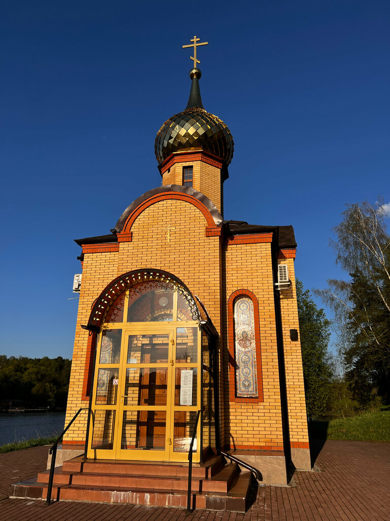 Ortodoks kiliseleri Church of St. Sergius of Radonezh in Sukhanovo Park, Moskova ve Moskovskaya oblastı, foto