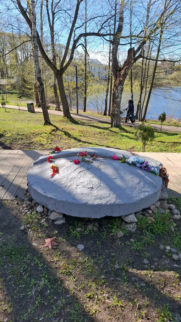 Turistik yerler Руины ЖБОТа, Saint‑Petersburg, foto