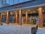 Yuzu Japanese bistro (Boyevykh Druzhin Street No:20), suşi restoranı  Yekaterinburg'dan