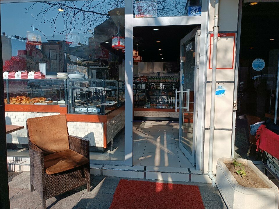 Pasta, şekerleme ve tatlı Manol Cafe Pastane, Bursa, foto