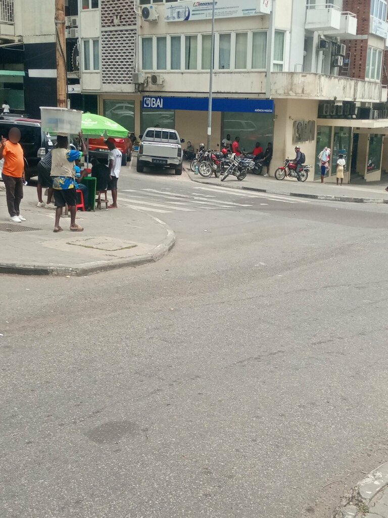 ATM'ler BAi, Loanda, foto