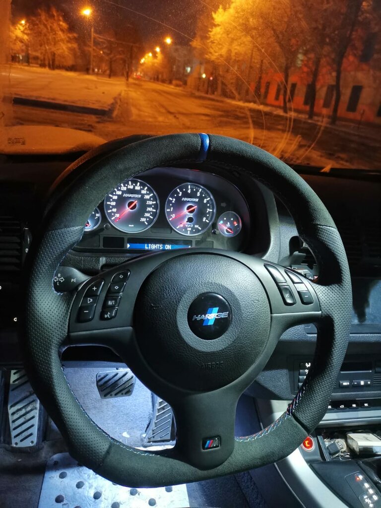 Oto döşeme M-rul.by, Minskaya oblastı, foto