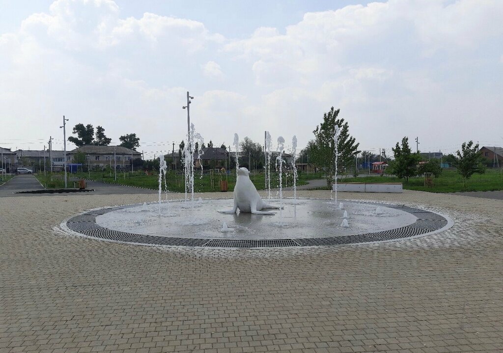 Çeşme Fountain, Sol‑İletsk, foto
