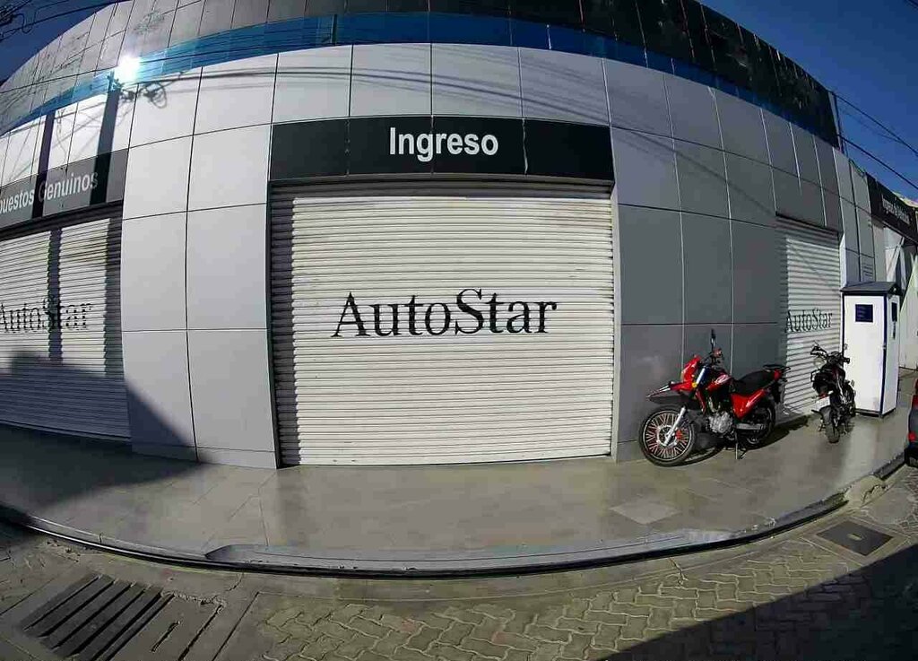 Motosiklet yedek parçaları Autostar Repuestos, La Paz, foto