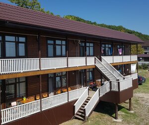 Причал (Rybzavodskaya ulitsa No:80, Lidzava), otel  Gagra Bölgesi'nden