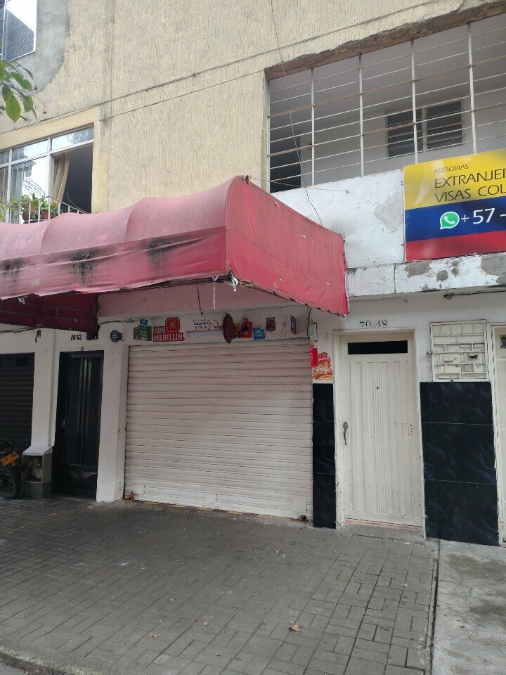 Alkollü içecekler Liquor store, Medellin, foto