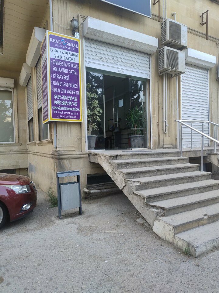 Emlak ofisi Real Əmlak, Bakü, foto