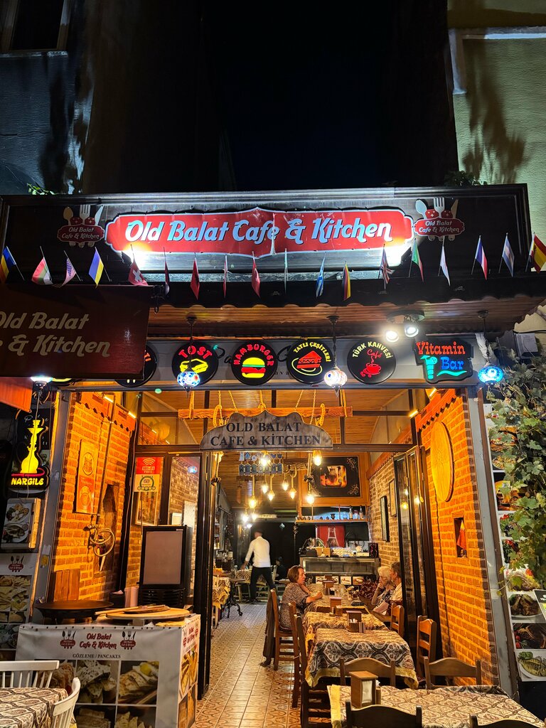 Kafe Old Balat Cafe & Kitchen, İstanbul, foto