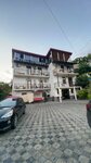 Tskhumi (Imereti, Kutaisi, Kazbegi 2nd cul-de-sac), otel  Kutaisi'den