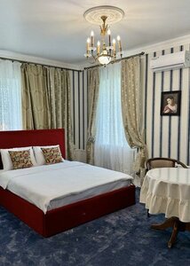 Green Villa (Malaya Kozhevennaya ulitsa No:9, Mozhaysk), otel  Moskova ve Moskovskaya oblastından