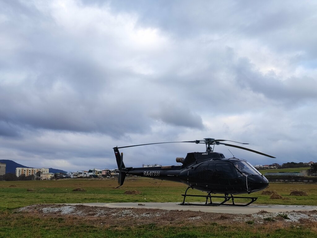 Helikopter pisti Helipad, Gelencik, foto