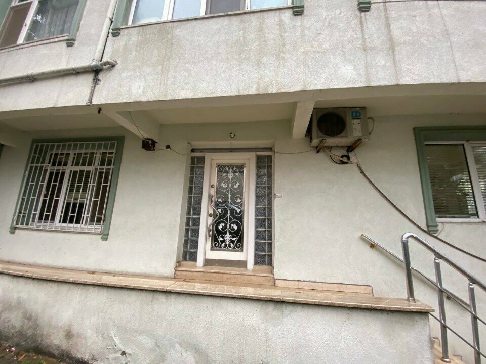 Özel ağız ve diş sağlığı klinikleri ve muayenehaneleri Diş Hekimi Ayşegül Kodan, İstanbul, foto