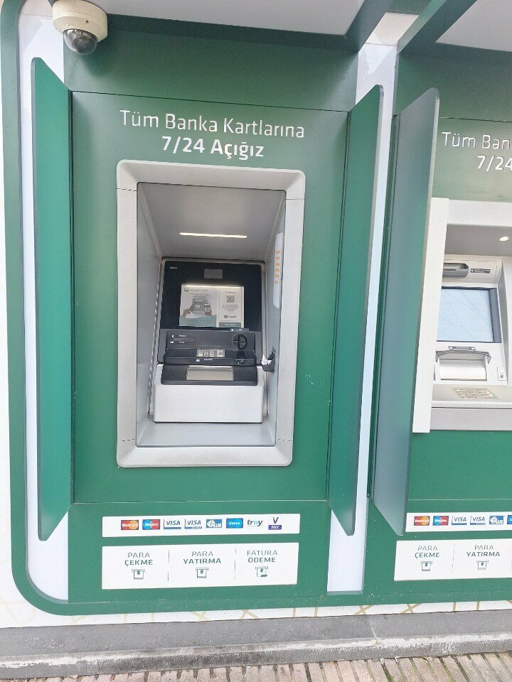 ATM'ler Kuveyt Türk, İstanbul, foto