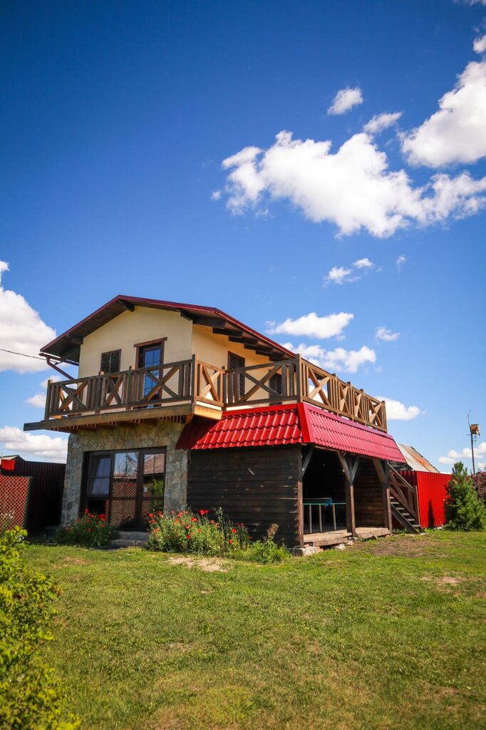 Konuk evi Сибирская усадьба, Altayski krayı, foto