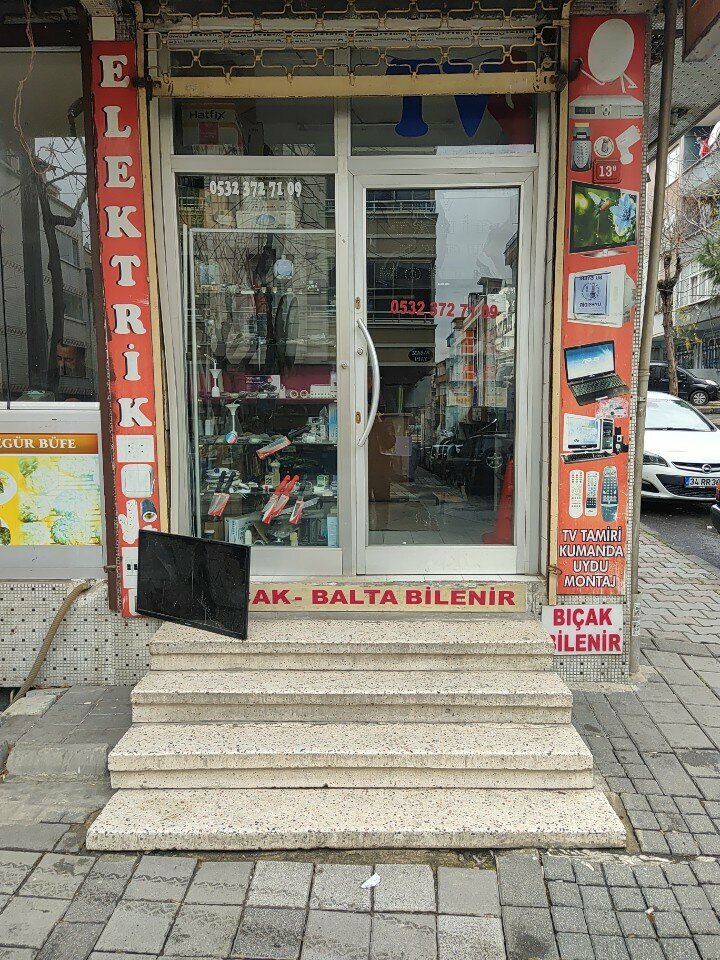 Elektrik ve elektrikli ürün mağazası İzzet Elektronik, İstanbul, foto