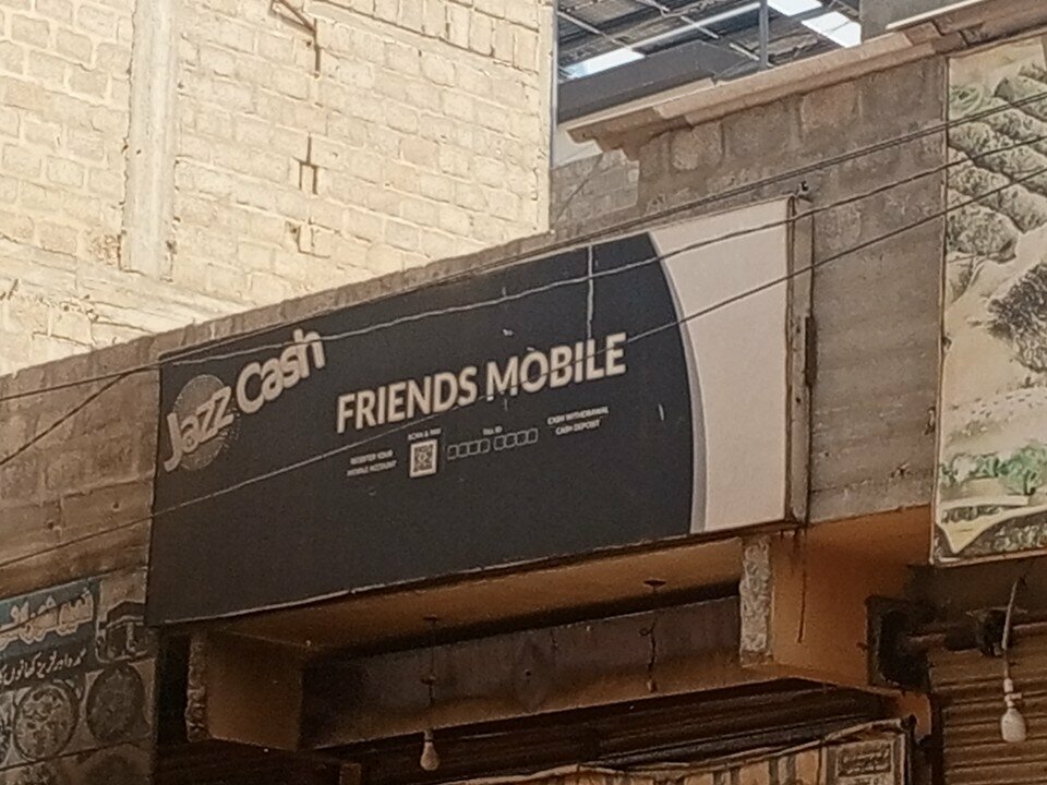 Cep telefonu ve aksesuarları satış mağazaları Friends Mobile Communication, Karaçi, foto