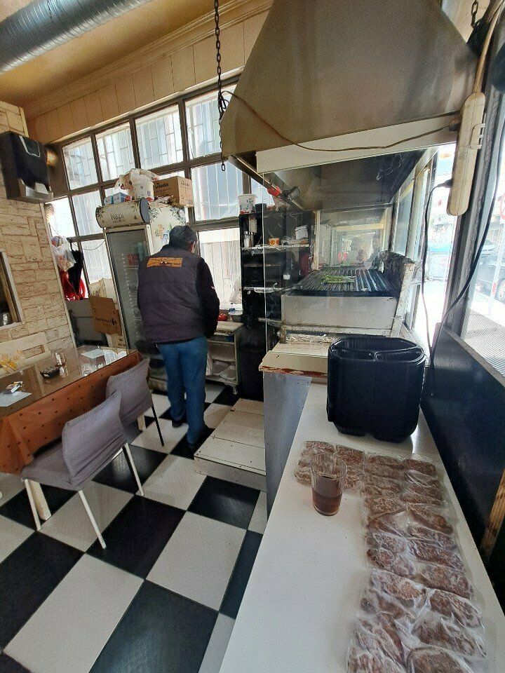 Kafe Minik Mutfak Islama Köfte & Izgara, İzmir, foto