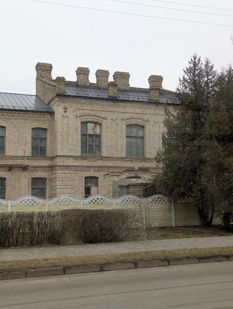 Unutulmaz olayların yeri Дом офицеров, Slonim, foto