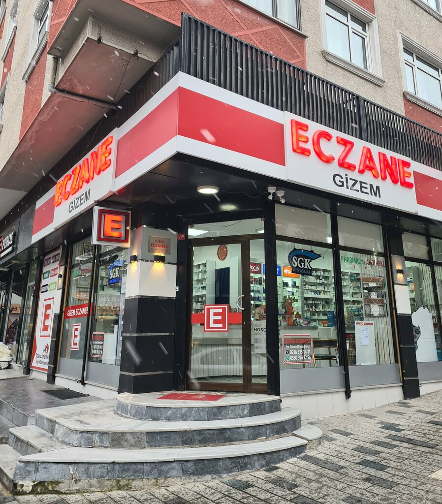 Eczaneler Gizem Eczanesi, İstanbul, foto