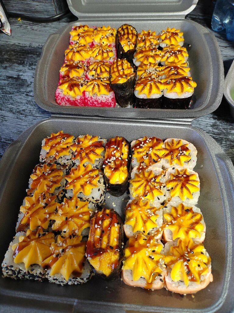 Suşi restoranı Алоха, Liski, foto