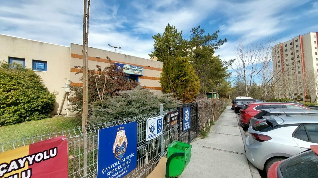 Çok amaçlı spor tesisleri Ankara Atletik Halı Saha Tesisleri, Ankara, foto