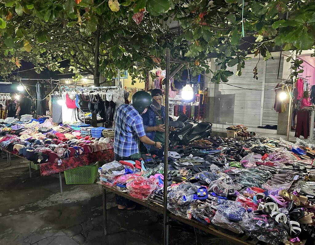 Gıda pazarı Sayan Night Market, Bali, foto